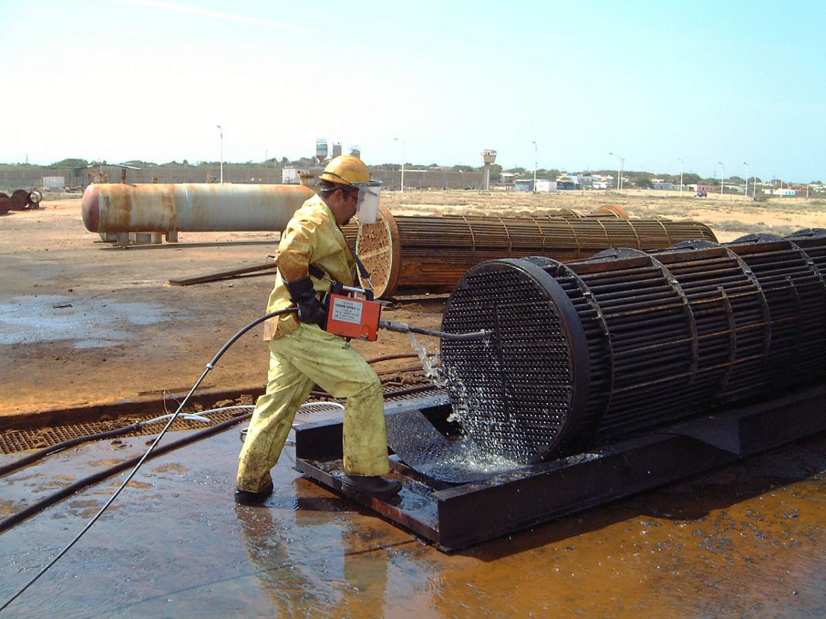 High pressure pipe and bundle cleaners | Humanex-Tech Ltd.